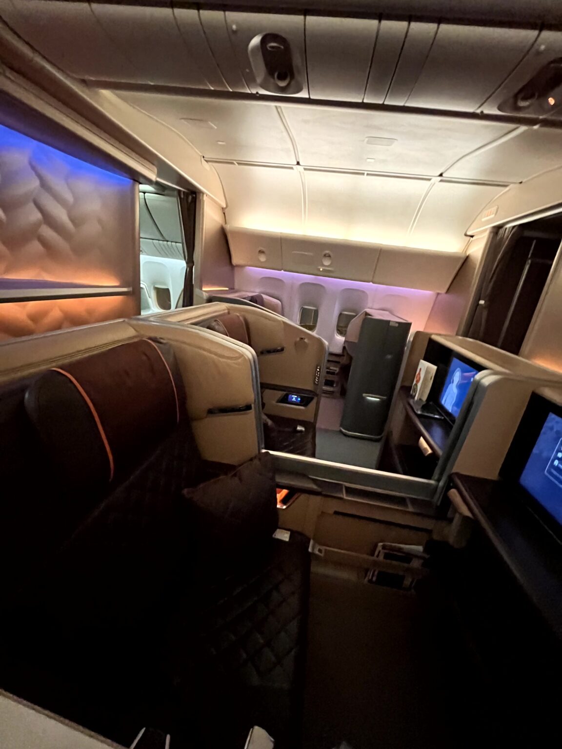 【ファーストクラス】成田→シンガポール便(SQ11)でシンガポール航空ファーストクラスに搭乗してきました【世界一周航空券】 - ひやまんブログ