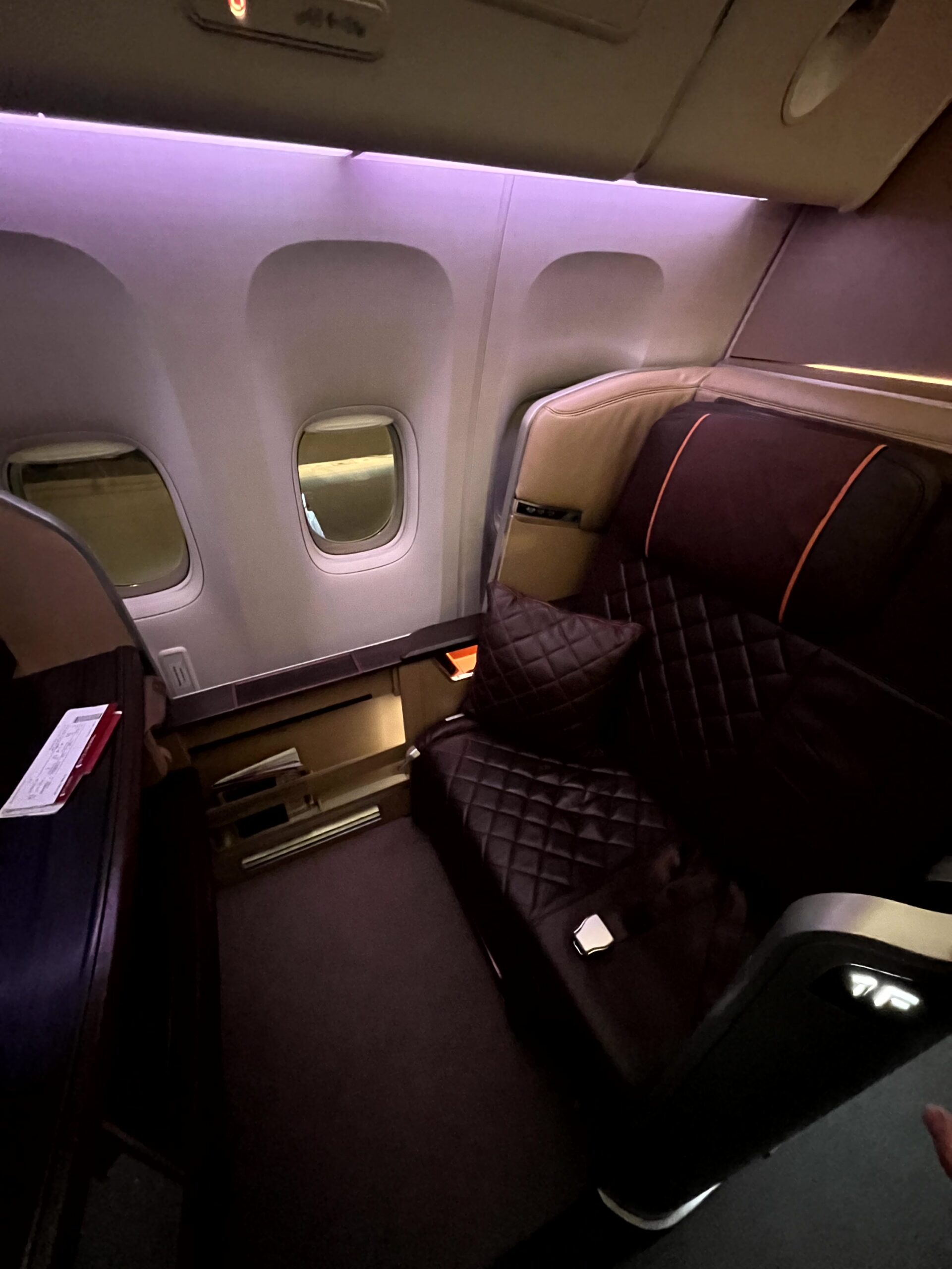【ファーストクラス】成田→シンガポール便(SQ11)でシンガポール航空ファーストクラスに搭乗してきました【世界一周航空券】 - ひやまんブログ