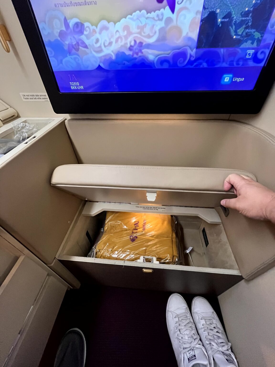 【ファーストクラス】バンコク→ロンドン便（TG910）でタイ航空ファーストクラスに搭乗してきました - ひやまんブログ